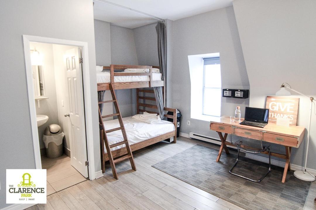THE CLARENCE PARK HOSTEL TORONTO